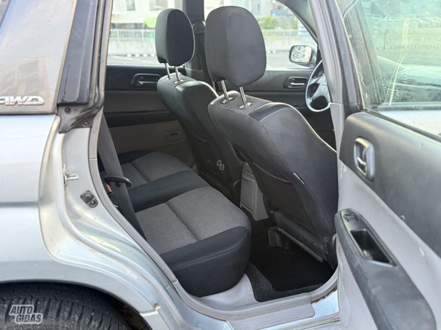 Subaru Forester 2004 in Vilnius, with an engine capacity of 2.00 L and mileage of 224 thousand km for 2900 €, photo 10 on AUTOMOTO.COM.LV