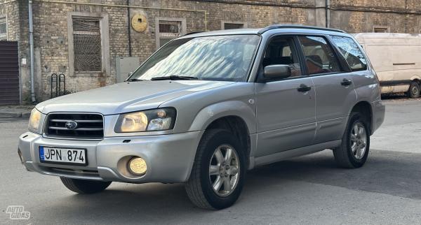Subaru Forester 2004 in Siauliai on AUTOMOTO.COM.LV Subaru Forester 2004 in Siauliai, with an engine capacity of 2.00 L and mileage of 325 thousand km for 2200 €, photo 4 on AUTOMOTO.COM.LV