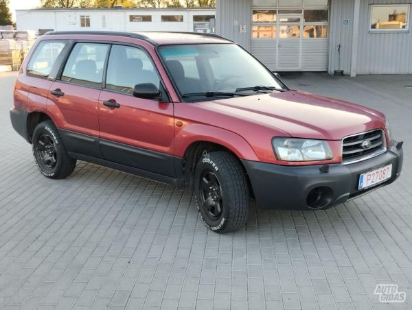 Subaru Forester 2004 in Silute, with an engine capacity of 2.00 L and mileage of 264 thousand km for 2650 €, photo 4 on AUTOMOTO.COM.LV