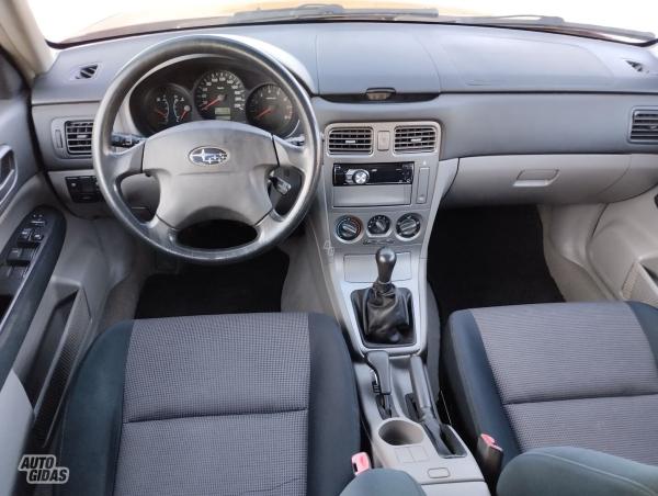 Subaru Forester 2004 in Silute, with an engine capacity of 2.00 L and mileage of 264 thousand km for 2650 €, photo 6 on AUTOMOTO.COM.LV