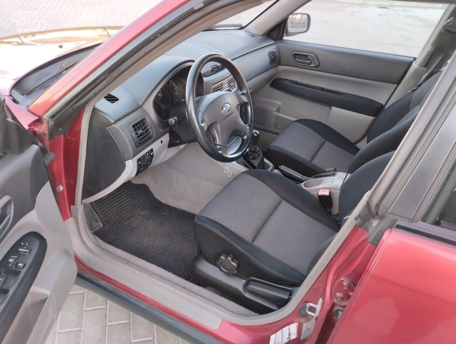 Subaru Forester 2004 in Silute, with an engine capacity of 2.00 L and mileage of 264 thousand km for 2650 €, photo 7 on AUTOMOTO.COM.LV