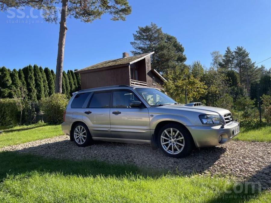 Subaru Forester 2005 in Riga, with an engine capacity of 2.50 L and mileage of 305 thousand km for 6200 €, photo 1 on AUTOMOTO.COM.LV