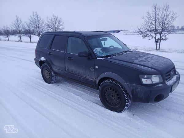 Subaru Forester 2005 in Siauliai, with an engine capacity of 2.00 L and mileage of 410 thousand km for 2200 €, photo 3 on AUTOMOTO.COM.LV