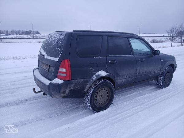 Subaru Forester 2005 in Siauliai, with an engine capacity of 2.00 L and mileage of 410 thousand km for 2200 €, photo 4 on AUTOMOTO.COM.LV