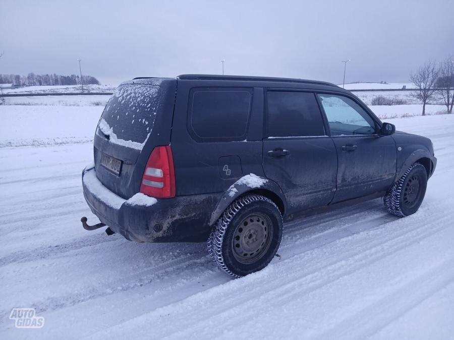 Subaru Forester 2005 in Siauliai, with an engine capacity of 2.00 L and mileage of 410 thousand km for 2200 €, photo 4 on AUTOMOTO.COM.LV