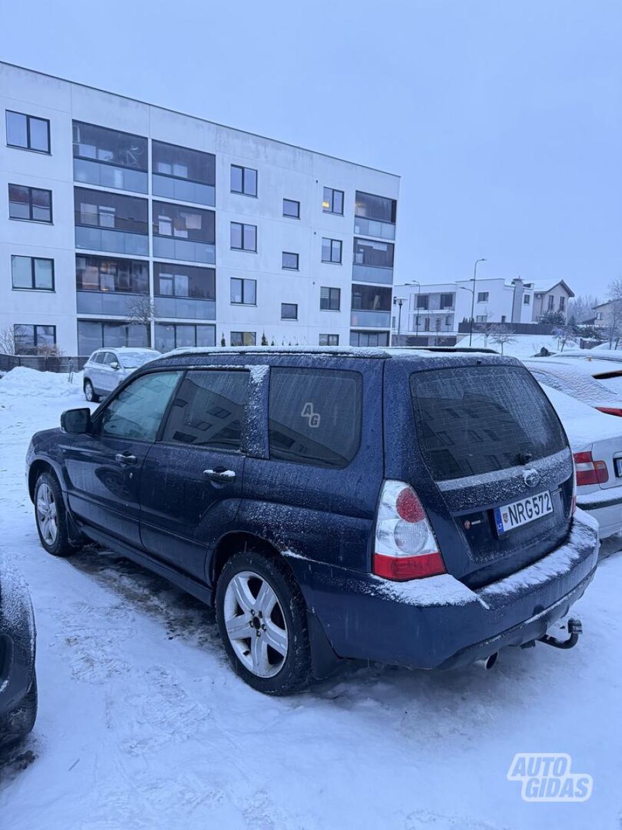 Subaru Forester 2005 Panevēža, ar dzinēja tilpumu 2.50 L un nobraukumu 260 tūkst. km par 3550 €, foto 2 vietnē AUTOMOTO.COM.LV