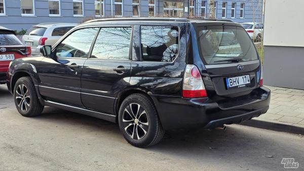 Subaru Forester 2005 in Vilnius, with an engine capacity of 2.00 L and mileage of 190 thousand km for 3500 €, photo 2 on AUTOMOTO.COM.LV