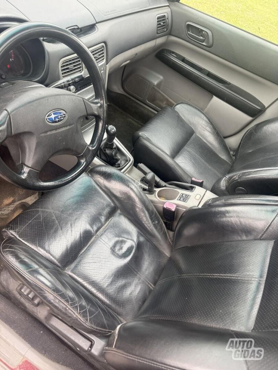 Subaru Forester 2005 in Vilnius, with an engine capacity of 2.00 L and mileage of 30 thousand km for 1500 €, photo 9 on AUTOMOTO.COM.LV