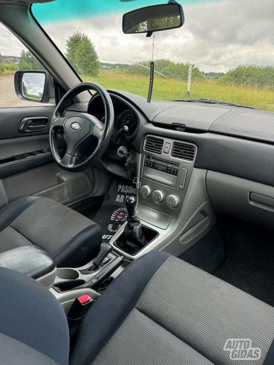Subaru Forester 2005 in Vilnius, with an engine capacity of 2.00 L and mileage of 0 thousand km for 999 €, photo 7 on AUTOMOTO.COM.LV