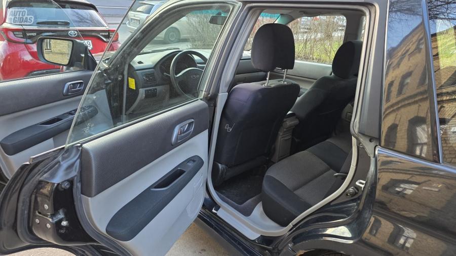 Subaru Forester 2005 Viļņa, ar dzinēja tilpumu 2.00 L un nobraukumu 190 tūkst. km par 2500 €, foto 8 vietnē AUTOMOTO.COM.LV