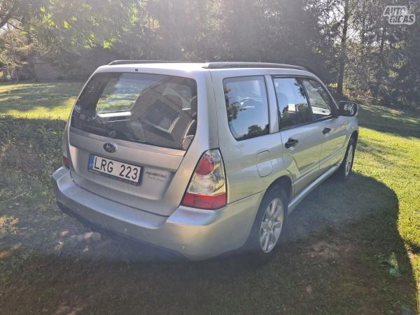 Subaru Forester 2005 in Ignalina, with an engine capacity of 2.00 L and mileage of 320 thousand km for 2200 €, photo 4 on AUTOMOTO.COM.LV