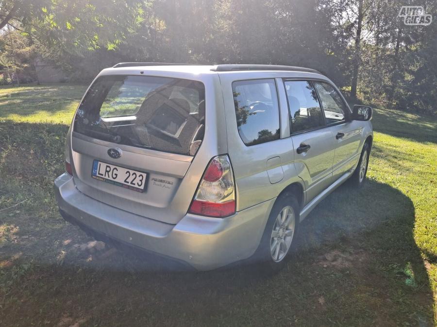 Subaru Forester 2005 in Ignalina, with an engine capacity of 2.00 L and mileage of 320 thousand km for 2200 €, photo 5 on AUTOMOTO.COM.LV