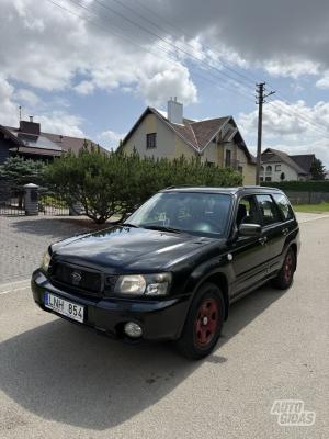 Subaru Forester 2005 in Panevezys, with an engine capacity of 2.00 L and mileage of 300 thousand km for 2350 €, photo 4 on AUTOMOTO.COM.LV