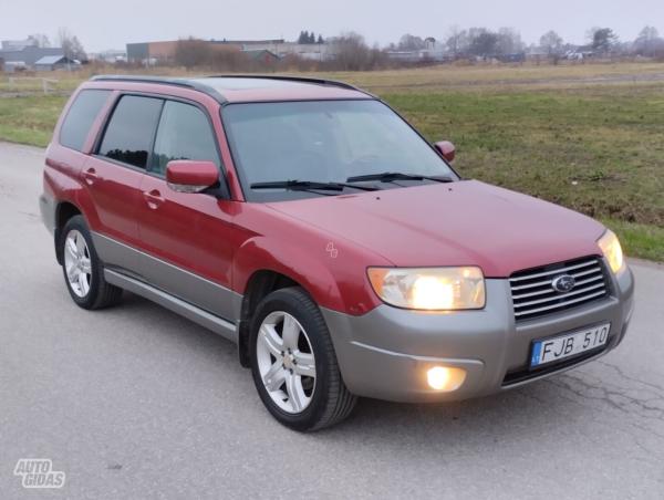 Subaru Forester 2006 in Silute, with an engine capacity of 2.50 L and mileage of 230 thousand km for 2899 €, photo 3 on AUTOMOTO.COM.LV
