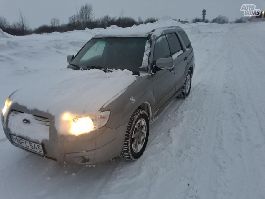 Subaru Forester 2006 Panevēža, ar dzinēja tilpumu 2.00 L un nobraukumu 170 tūkst. km par 3000 €, foto 4 vietnē AUTOMOTO.COM.LV