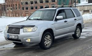 Subaru Forester 2006 in Siauliai, with an engine capacity of 2.00 L and mileage of 430 thousand km for 2250 €, photo 3 on AUTOMOTO.COM.LV