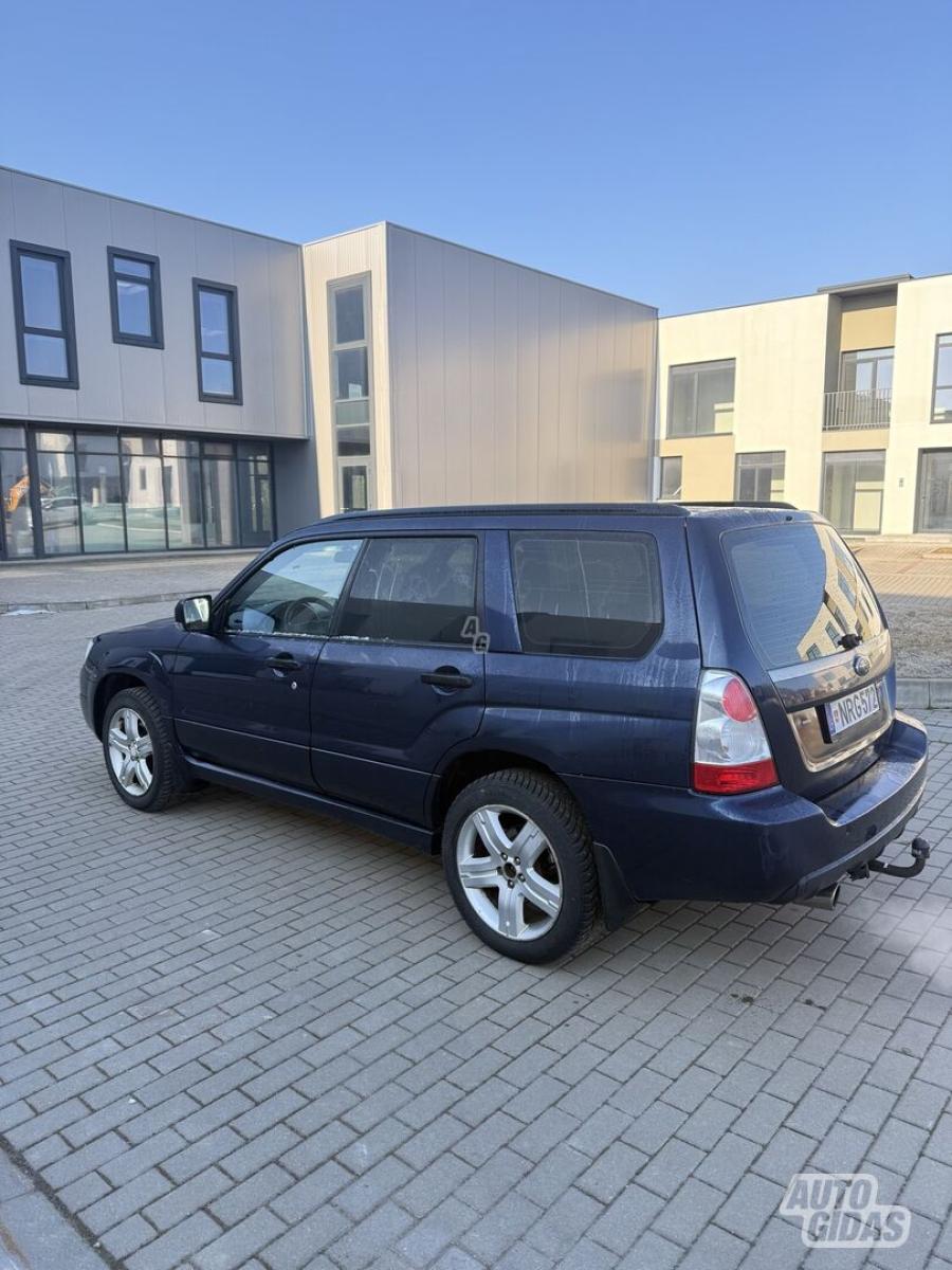 Subaru Forester 2006 in Vilnius, with an engine capacity of 2.50 L and mileage of 260 thousand km for 3050 €, photo 5 on AUTOMOTO.COM.LV