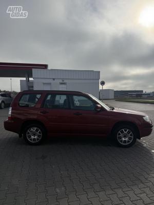 Subaru Forester 2006 Panevēža, ar dzinēja tilpumu 2.00 L un nobraukumu 174 tūkst. km par 2550 €, foto 5 vietnē AUTOMOTO.COM.LV