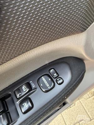 Subaru Forester 2006 Panevēža, ar dzinēja tilpumu 2.00 L un nobraukumu 174 tūkst. km par 2550 €, foto 15 vietnē AUTOMOTO.COM.LV