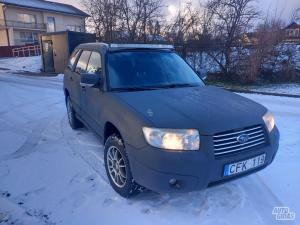 Subaru Forester 2007 in Moletai, with an engine capacity of 2.00 L and mileage of 391 thousand km for 2300 €, photo  on AUTOMOTO.COM.LV