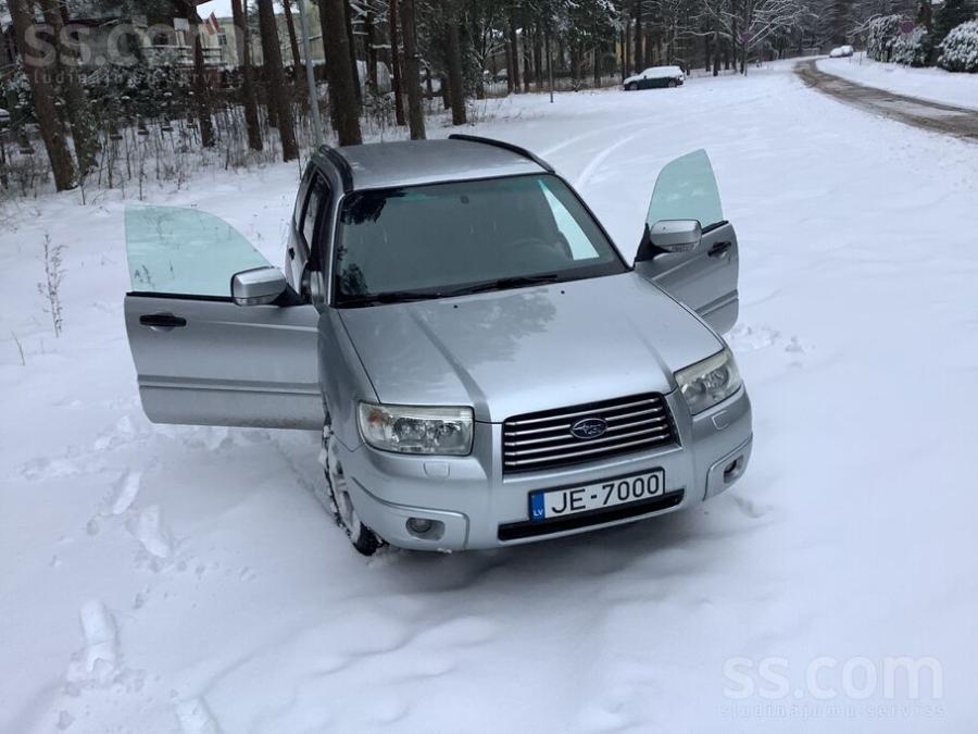 Subaru Forester 2007 in Riga, with an engine capacity of 2.00 L and mileage of 201 thousand km for 3200 €, photo 1 on AUTOMOTO.COM.LV