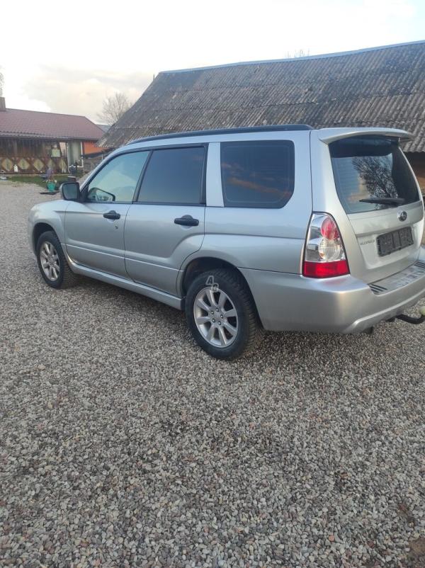 Subaru Forester 2007 Jurbarkas, ar dzinēja tilpumu 2.00 L un nobraukumu 258 tūkst. km par 2900 €, foto 3 vietnē AUTOMOTO.COM.LV