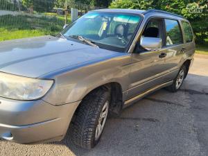 Subaru Forester 2007 in Siauliai, with an engine capacity of 2.00 L and mileage of 330 thousand km for 850 €, photo 3 on AUTOMOTO.COM.LV
