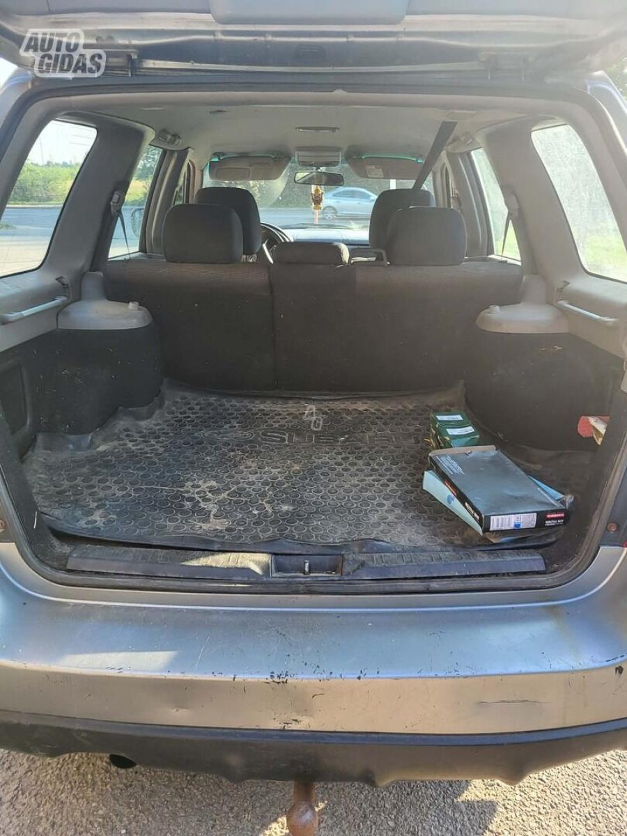 Subaru Forester 2007 in Siauliai, with an engine capacity of 2.00 L and mileage of 330 thousand km for 850 €, photo 6 on AUTOMOTO.COM.LV
