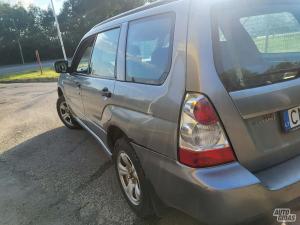 Subaru Forester 2007 in Siauliai, with an engine capacity of 2.00 L and mileage of 330 thousand km for 850 €, photo 7 on AUTOMOTO.COM.LV