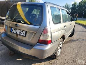 Subaru Forester 2007 in Siauliai, with an engine capacity of 2.00 L and mileage of 330 thousand km for 850 €, photo 8 on AUTOMOTO.COM.LV