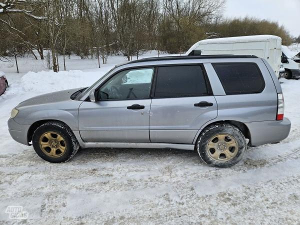 Subaru Forester 2008 Ignalina, ar dzinēja tilpumu 2.00 L un nobraukumu 450 tūkst. km par 1650 €, foto 4 vietnē AUTOMOTO.COM.LV