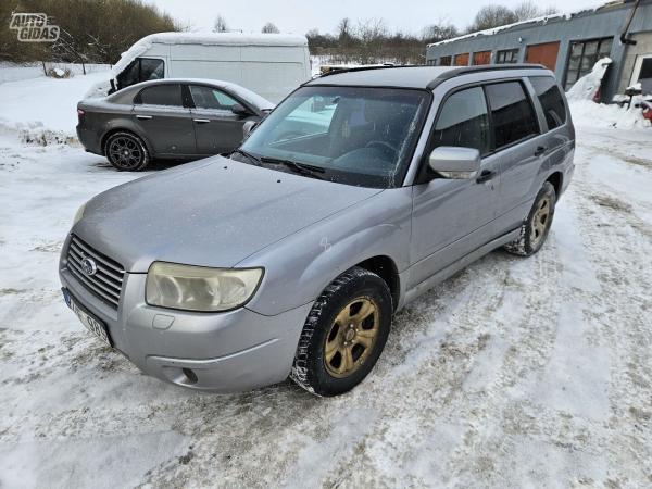 Subaru Forester 2008 Ignalina, ar dzinēja tilpumu 2.00 L un nobraukumu 450 tūkst. km par 1650 €, foto 5 vietnē AUTOMOTO.COM.LV
