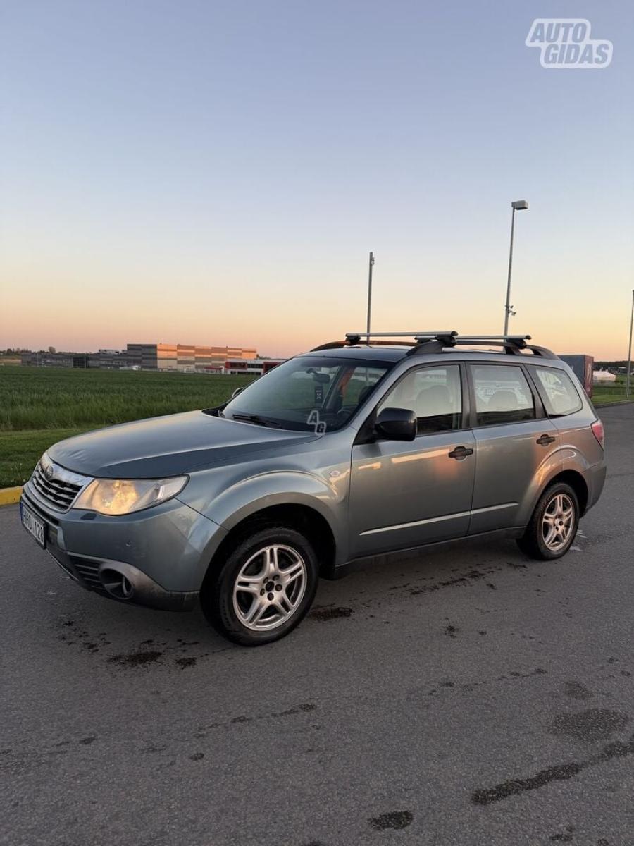 Subaru Forester 2008 in Panevezys, with an engine capacity of 2.00 L and mileage of 300 thousand km for 2750 €, photo 16 on AUTOMOTO.COM.LV