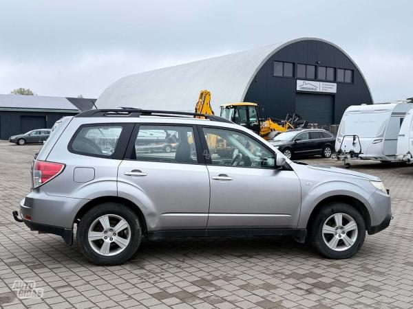 Subaru Forester 2008 in Silute, with an engine capacity of 2.00 L and mileage of 280 thousand km for 2200 €, photo 5 on AUTOMOTO.COM.LV