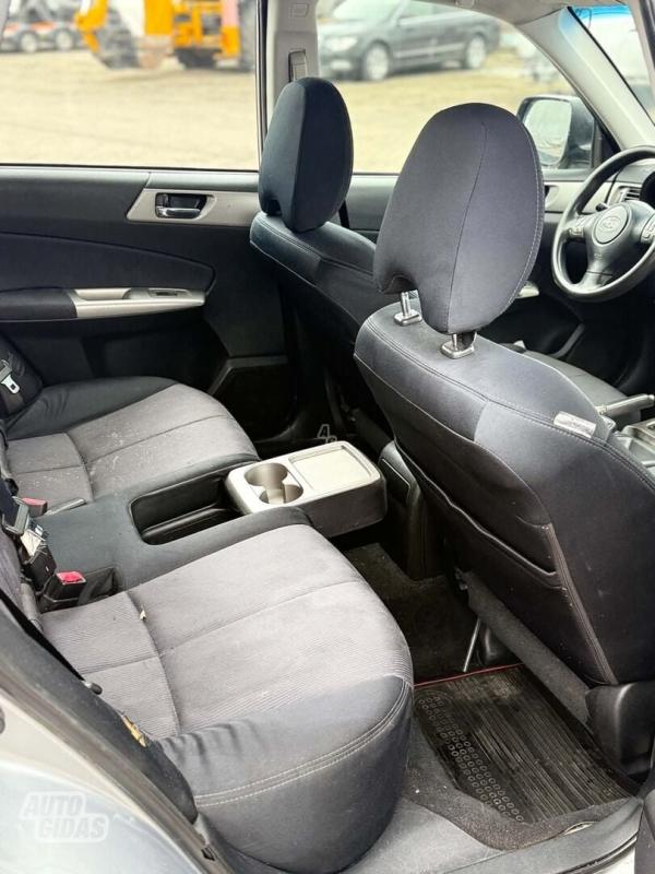 Subaru Forester 2008 in Silute, with an engine capacity of 2.00 L and mileage of 280 thousand km for 2200 €, photo 7 on AUTOMOTO.COM.LV