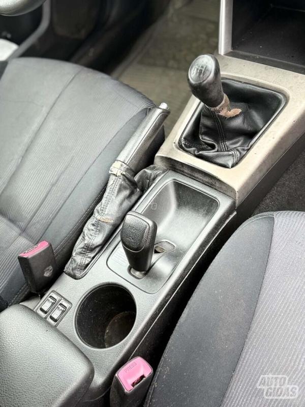 Subaru Forester 2008 in Silute, with an engine capacity of 2.00 L and mileage of 280 thousand km for 2200 €, photo 9 on AUTOMOTO.COM.LV