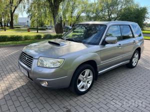 Subaru Forester 2008 Rīga, ar dzinēja tilpumu 2.50 L un nobraukumu 296 tūkst. km par 4000 €, foto  vietnē AUTOMOTO.COM.LV