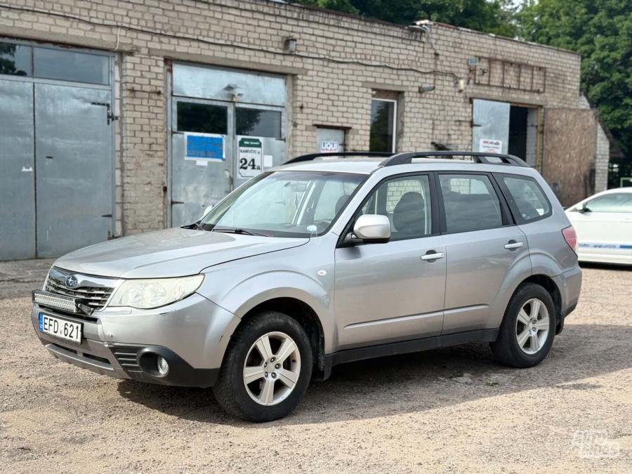 Subaru Forester 2008 in Silute, with an engine capacity of 2.00 L and mileage of 290 thousand km for 2200 €, photo 1 on AUTOMOTO.COM.LV