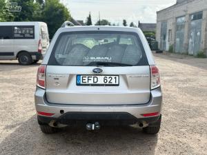 Subaru Forester 2008 in Silute, with an engine capacity of 2.00 L and mileage of 290 thousand km for 2200 €, photo 8 on AUTOMOTO.COM.LV