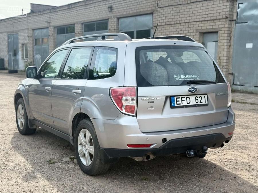 Subaru Forester 2008 in Silute, with an engine capacity of 2.00 L and mileage of 290 thousand km for 2200 €, photo 9 on AUTOMOTO.COM.LV