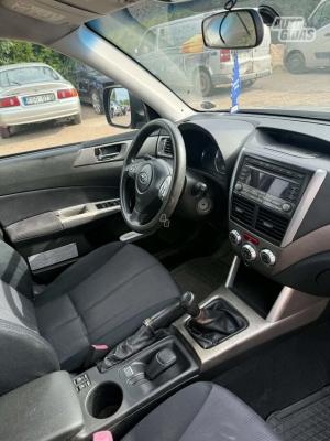 Subaru Forester 2008 in Silute, with an engine capacity of 2.00 L and mileage of 290 thousand km for 2200 €, photo 10 on AUTOMOTO.COM.LV