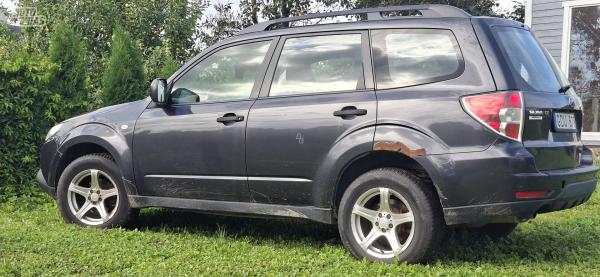 Subaru Forester 2008 Alīta, ar dzinēja tilpumu 2.00 L un nobraukumu 290 tūkst. km par 2600 €, foto 1 vietnē AUTOMOTO.COM.LV