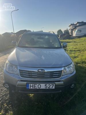 Subaru Forester 2008 in Kaunas, with an engine capacity of 2.00 L and mileage of 299 thousand km for 1100 €, photo 4 on AUTOMOTO.COM.LV