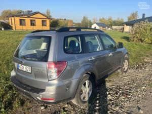 Subaru Forester 2008 in Kaunas, with an engine capacity of 2.00 L and mileage of 299 thousand km for 1100 €, photo 7 on AUTOMOTO.COM.LV