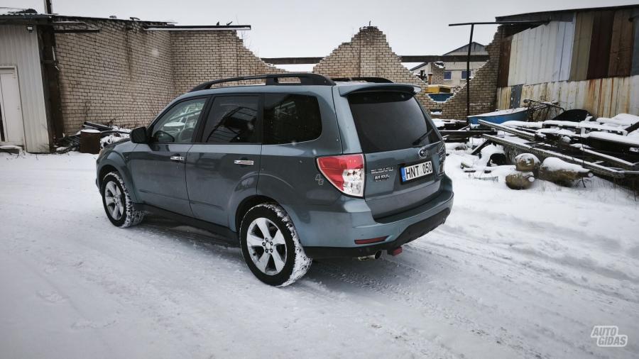 Subaru Forester 2009 in Kaisiadorys, with an engine capacity of 2.50 L and mileage of 101 thousand km for 3300 €, photo 1 on AUTOMOTO.COM.LV