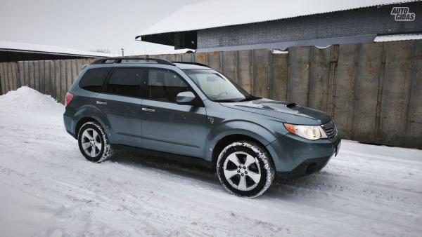 Subaru Forester 2009 in Kaisiadorys, with an engine capacity of 2.50 L and mileage of 101 thousand km for 3300 €, photo 5 on AUTOMOTO.COM.LV