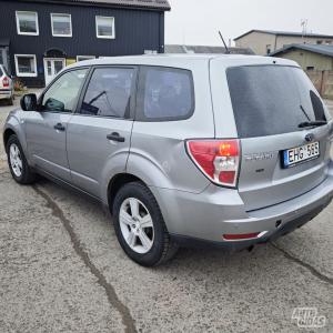 Subaru Forester 2009 in Plunge, with an engine capacity of 2.00 L and mileage of 220 thousand km for 2050 €, photo 4 on AUTOMOTO.COM.LV