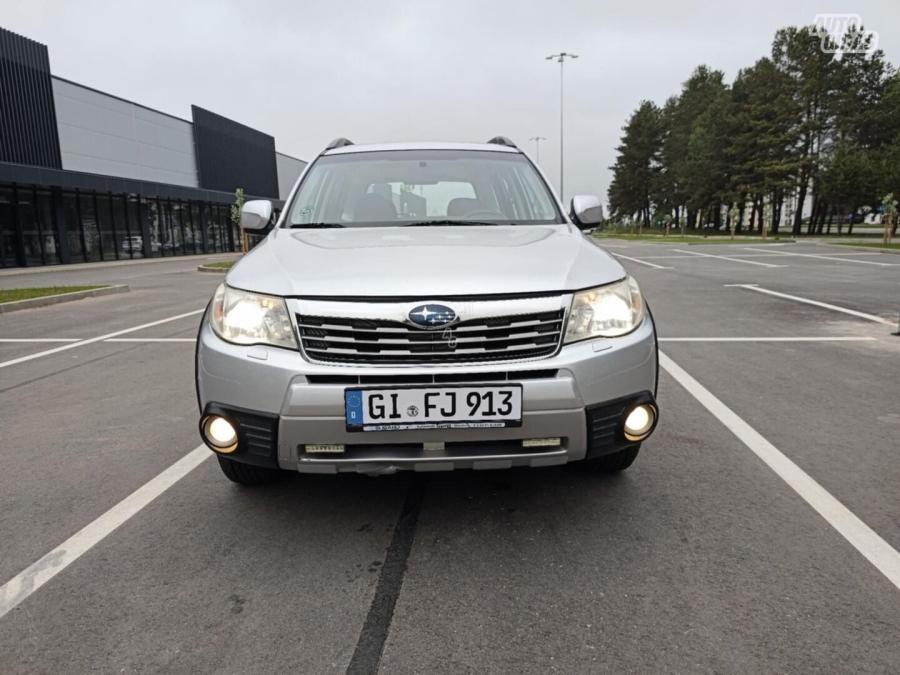Subaru Forester 2009 in Utena, with an engine capacity of 2.00 L and mileage of 193 thousand km for 5900 €, photo 3 on AUTOMOTO.COM.LV