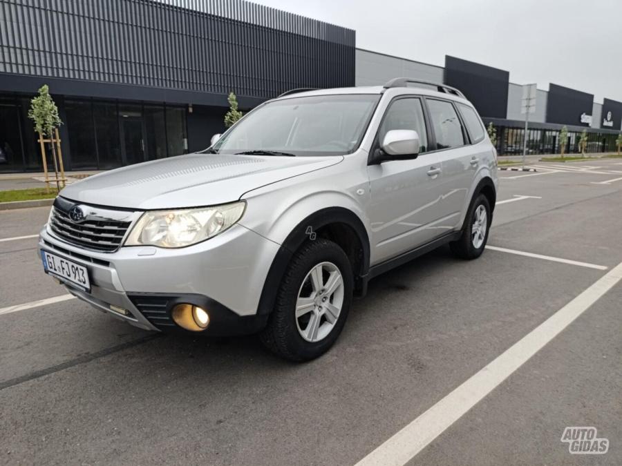 Subaru Forester 2009 in Utena, with an engine capacity of 2.00 L and mileage of 193 thousand km for 5900 €, photo 4 on AUTOMOTO.COM.LV