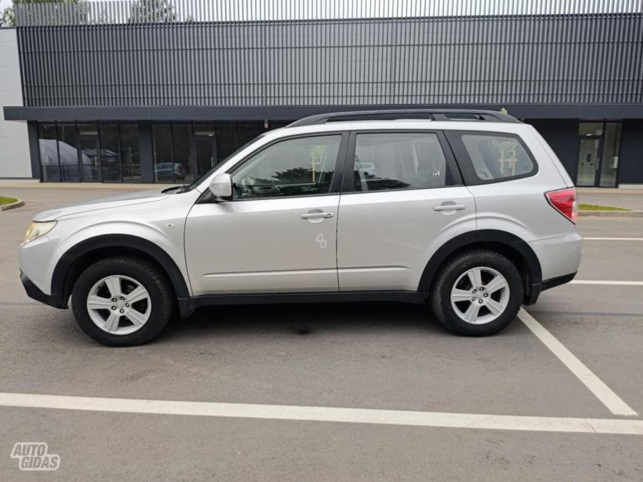 Subaru Forester 2009 in Utena, with an engine capacity of 2.00 L and mileage of 193 thousand km for 5900 €, photo 5 on AUTOMOTO.COM.LV